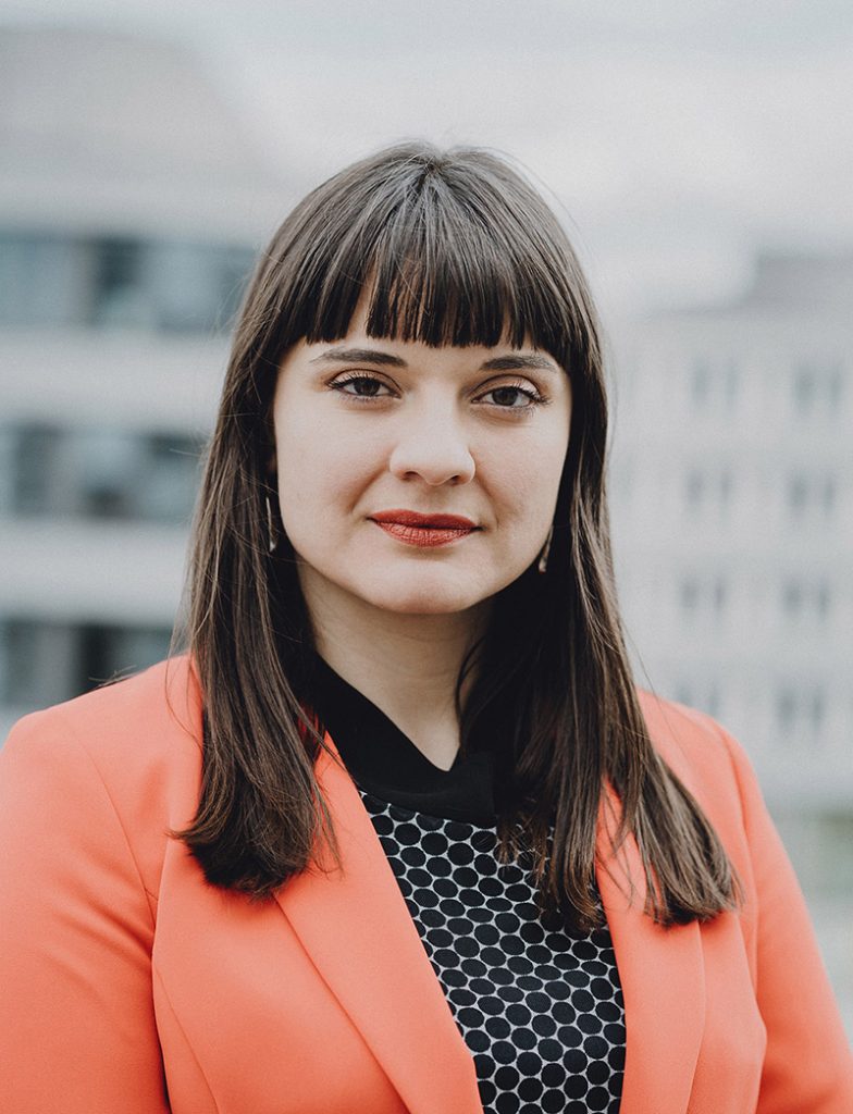 Radostina Ruseva, Business Porträt